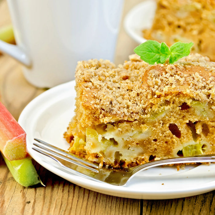 Rhubarb Delight Cake – Green Goddess